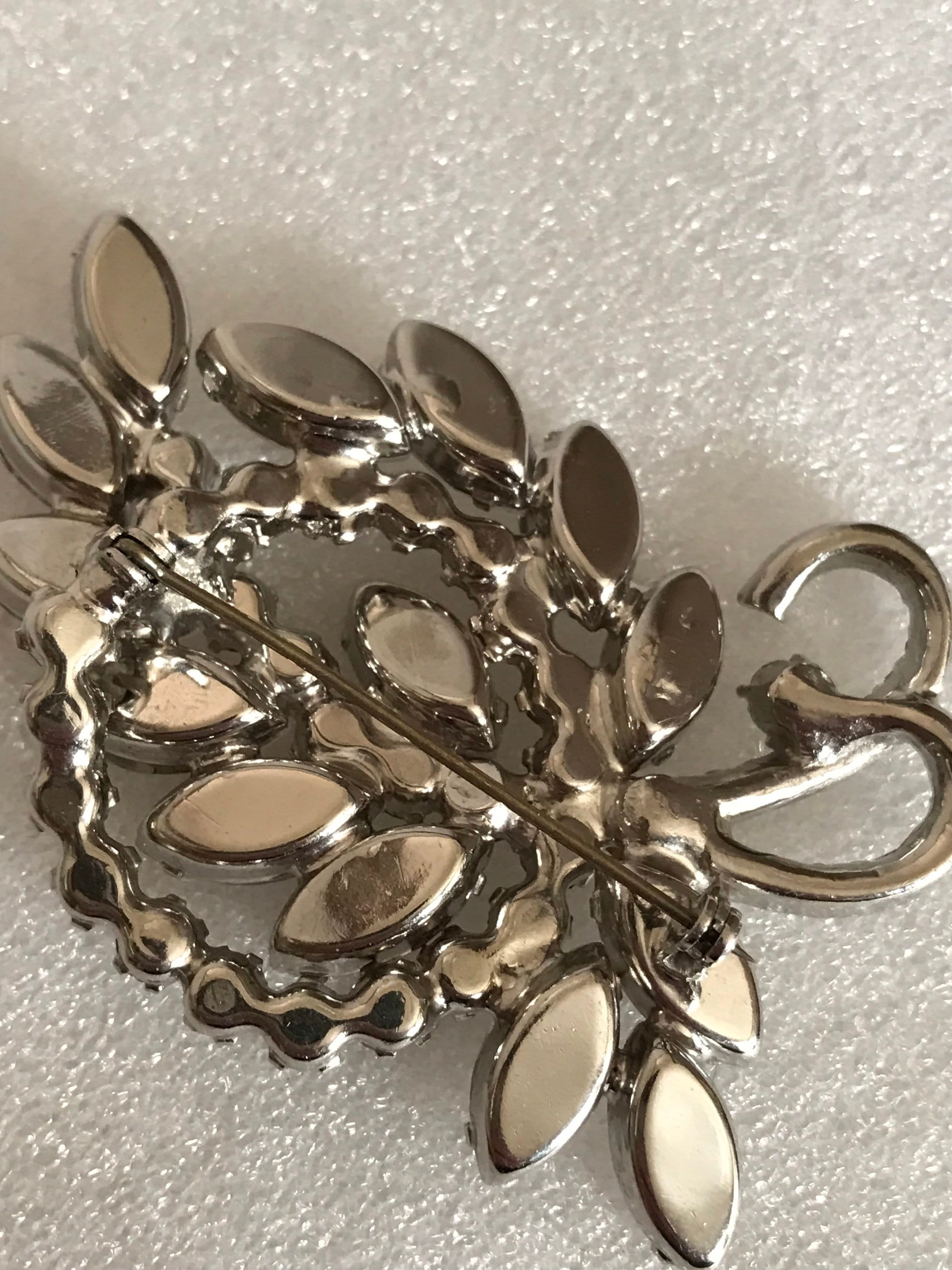 Sale Vintage Verified Juliana Clear Rhinestone Leaf Brooch Early 1950s