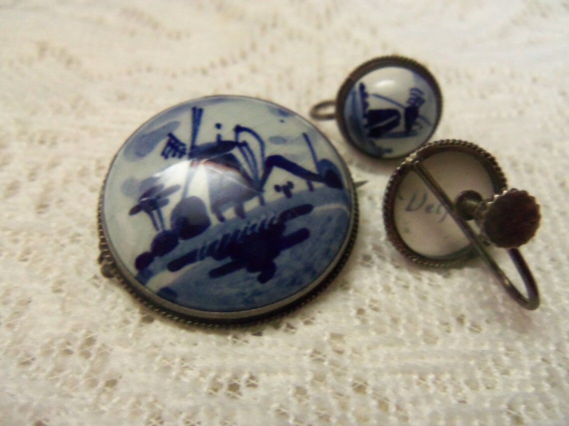 Delft Holland Brooch, Screwback Earrings, Hand Painted Porcelain, 835 ...
