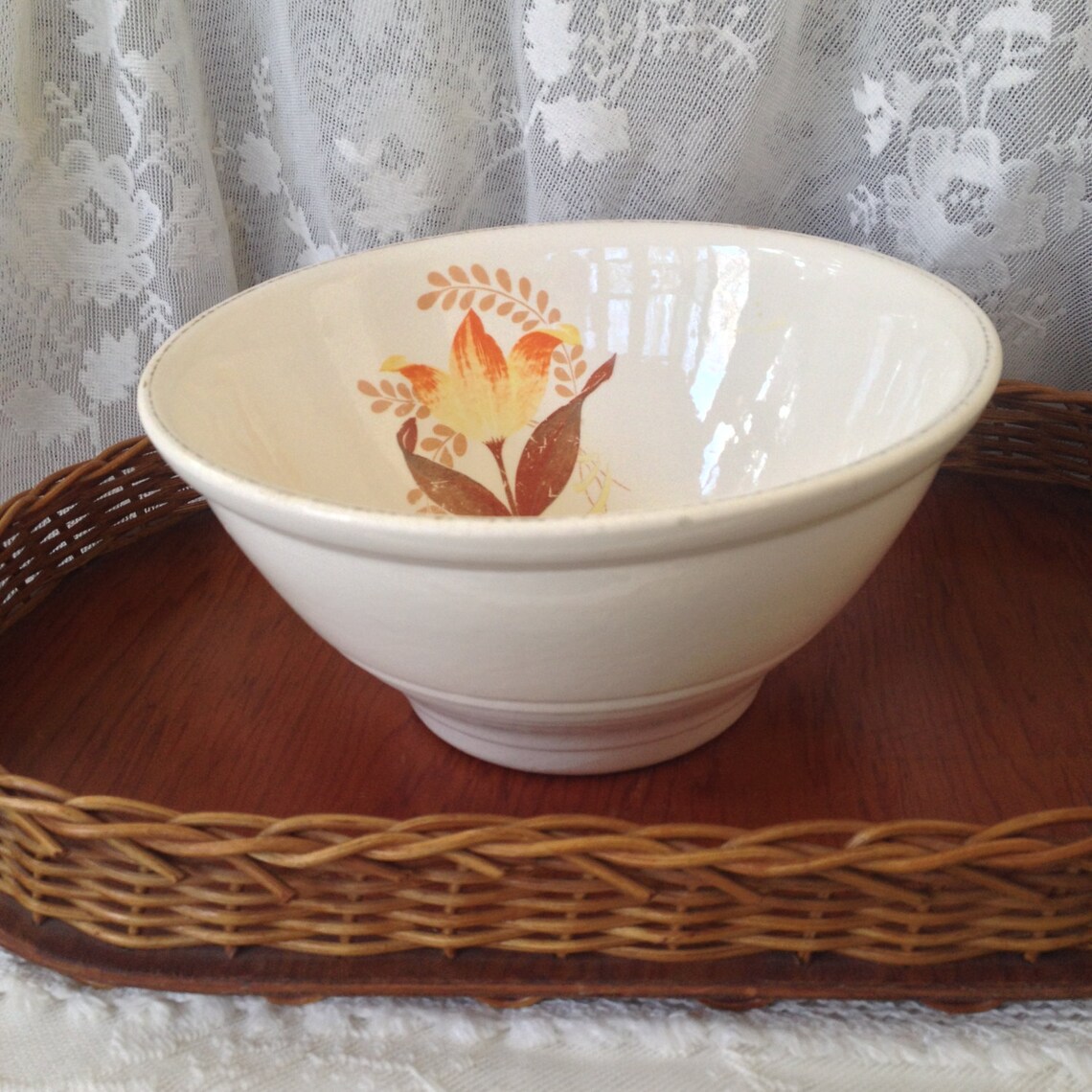 Bakerite Tulip Mixing Bowl, 1940s Harker Pottery Ringed Bowl, Ivory ...