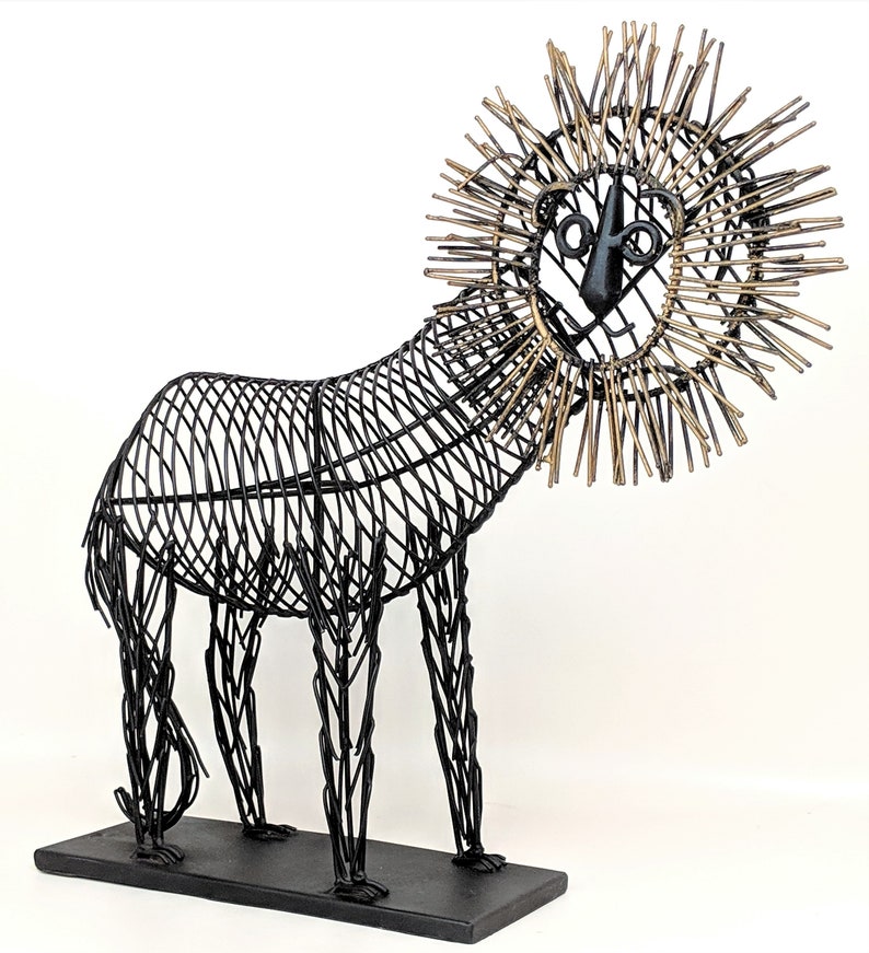 Vintage Wire Table Sculpture of a Lion - Etsy