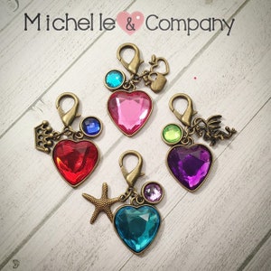 8 - Descendants 3 Zipper Pull Backpack Charms Party Favors Mal Evie Uma ...