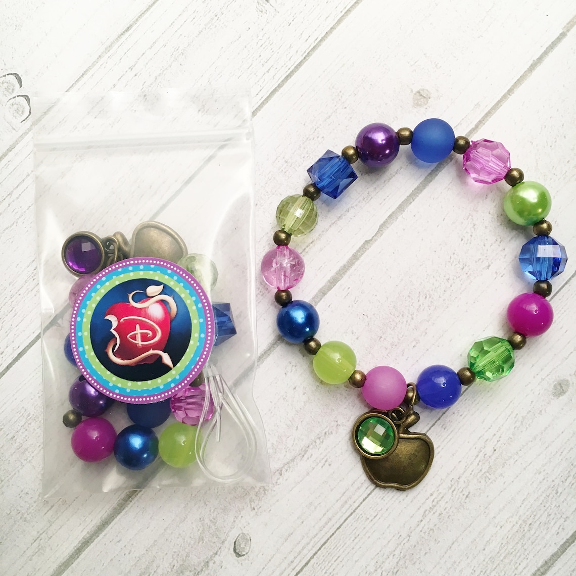 Descendants DIY Sparkle Apple Bracelet Birthday Party Favor - Etsy
