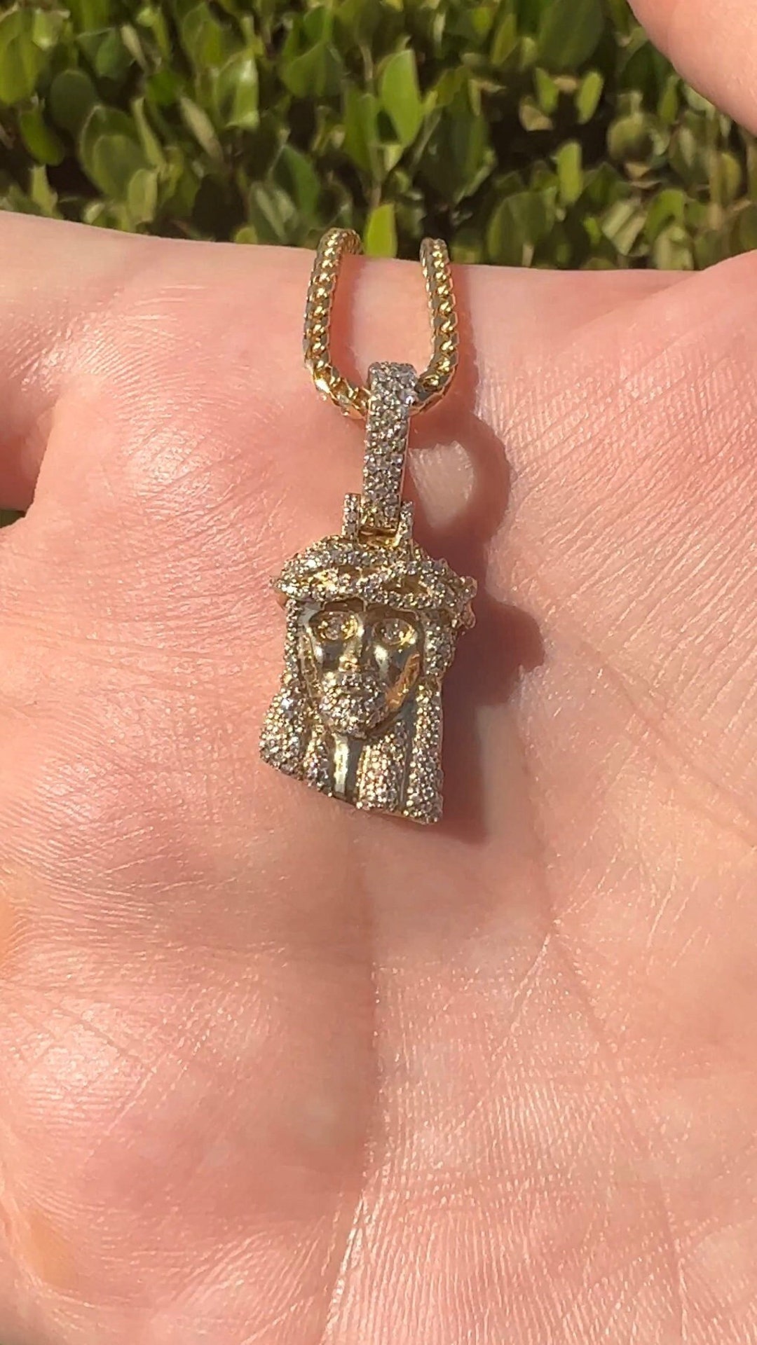 0.45T Diamond Micro Jesus Piece Men's Pendant Round Brilliant Stones ...