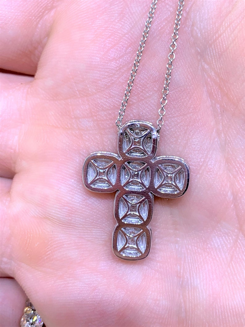 2.25CT Diamond Cross 6 Round Brilliant Cut Diamonds Cushion Halo Shape ...