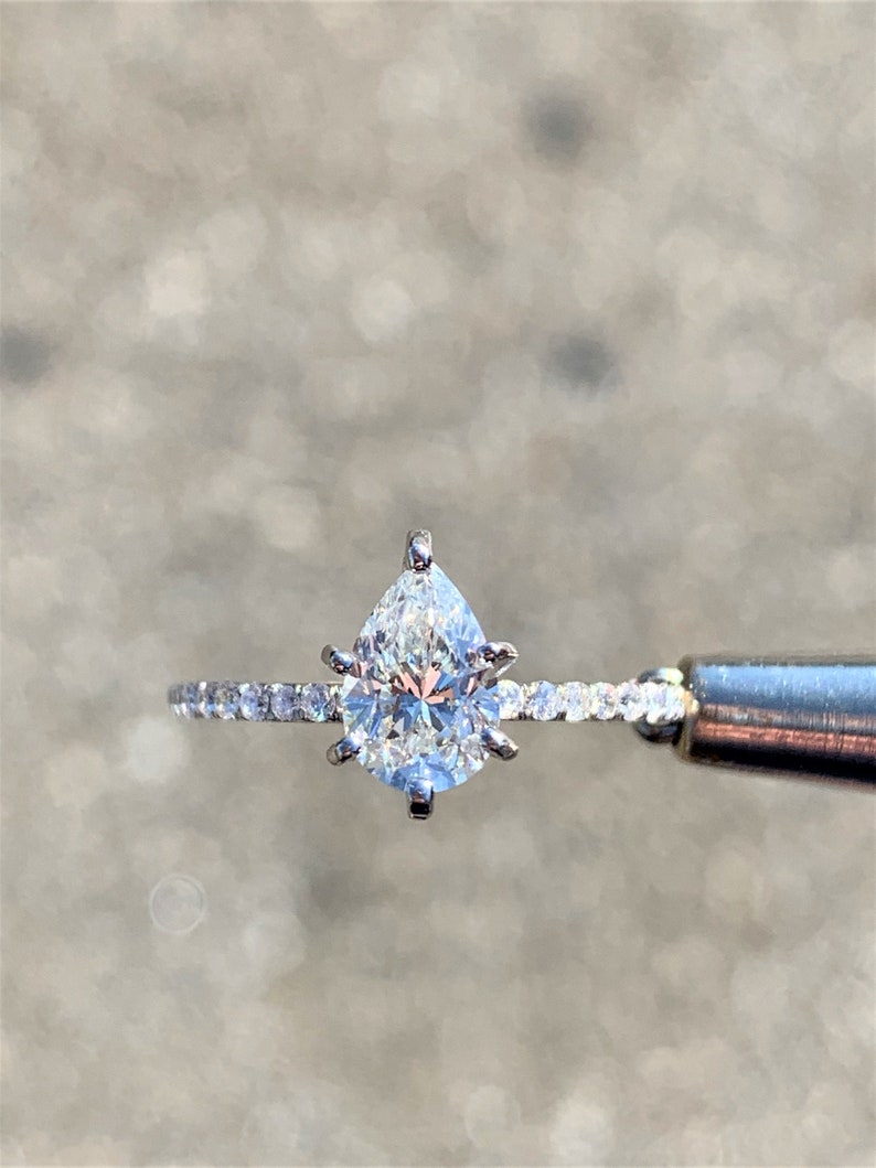 1.00CT Diamond Pear Shape Solitaire Engagement Ring - Etsy