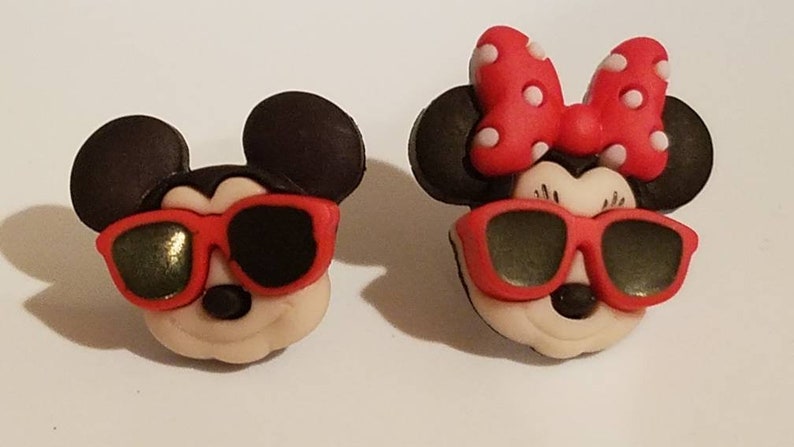 Fun in the Sun Mickey and Minnie - Etsy