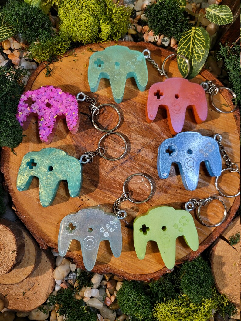 N64 Controller Keychain - Etsy