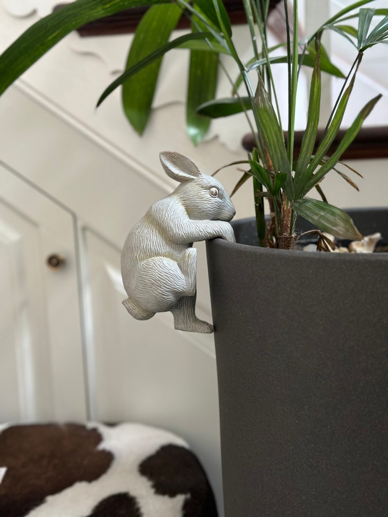 Large Parlane Rabbit Pot Hanger - Etsy