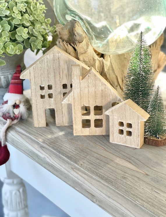 Wood house decor store