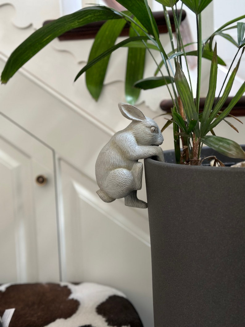 Large Parlane Rabbit Pot Hanger - Etsy