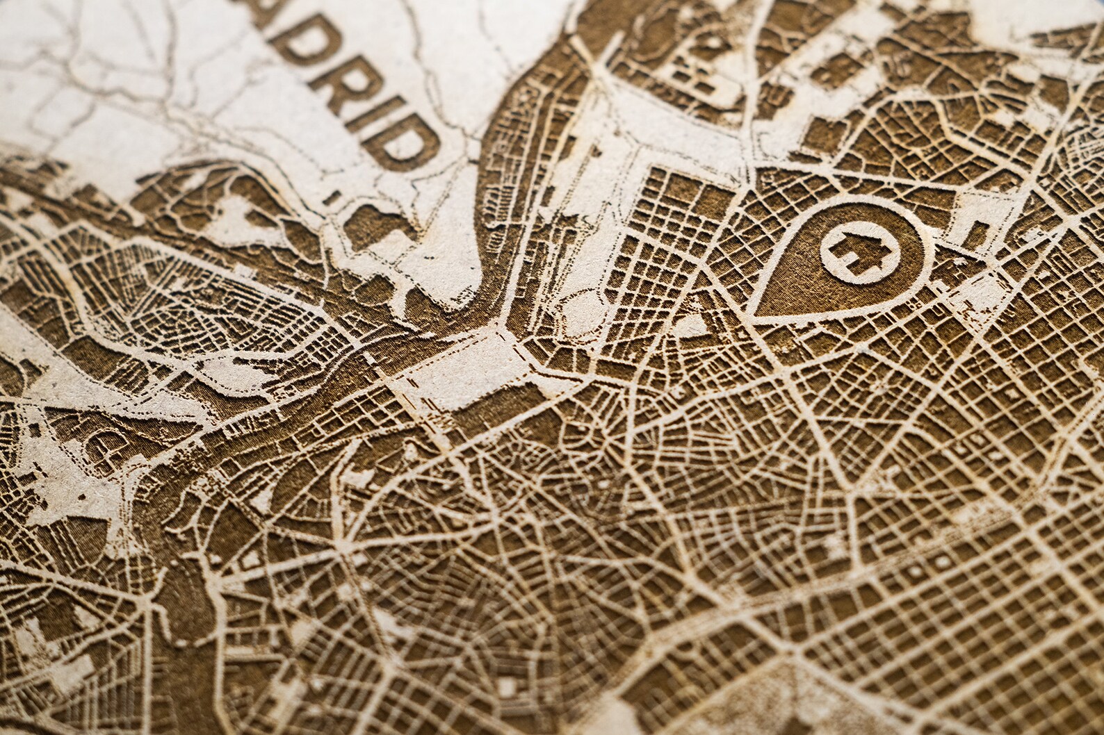 Woodcut Map of Any City Personalized With a Location Icon. - Etsy