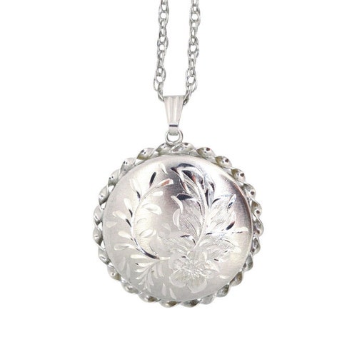 Engraved Locket / Personalized Locket / Gold Locket / Silver | Etsy