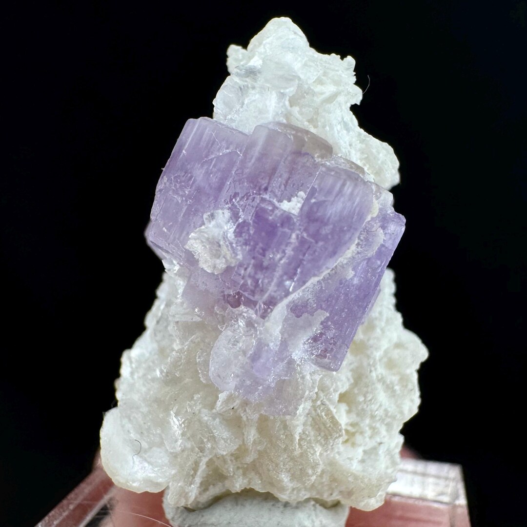 Purple Fluorapatite W/ Albite (afghanistan) | Fluorapatite Crystal ...