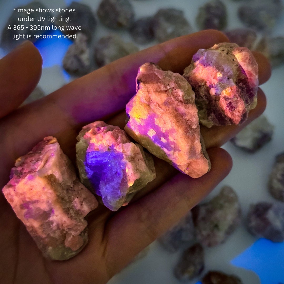 Hackmanite UV Reactive Crystal | Raw Purple Hackmanite, Fluorescent ...