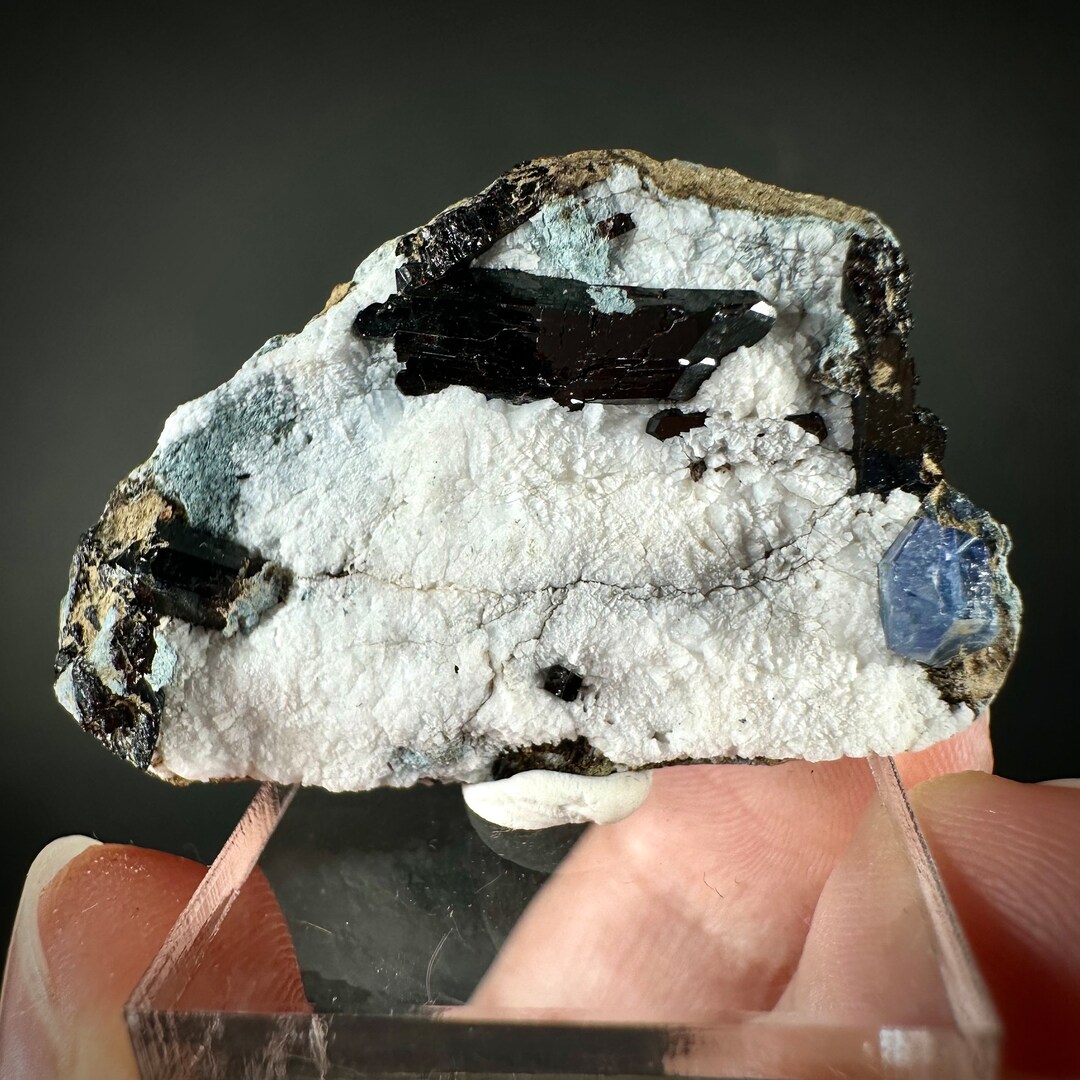 Rare Benitoite & Neptunite on Natrolite california, USA Benitoite ...
