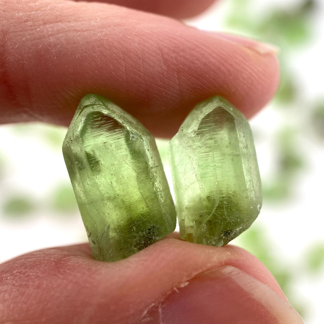 Terminated Peridot Crystal | Raw Natural Green Peridot Mineral Specimen ...