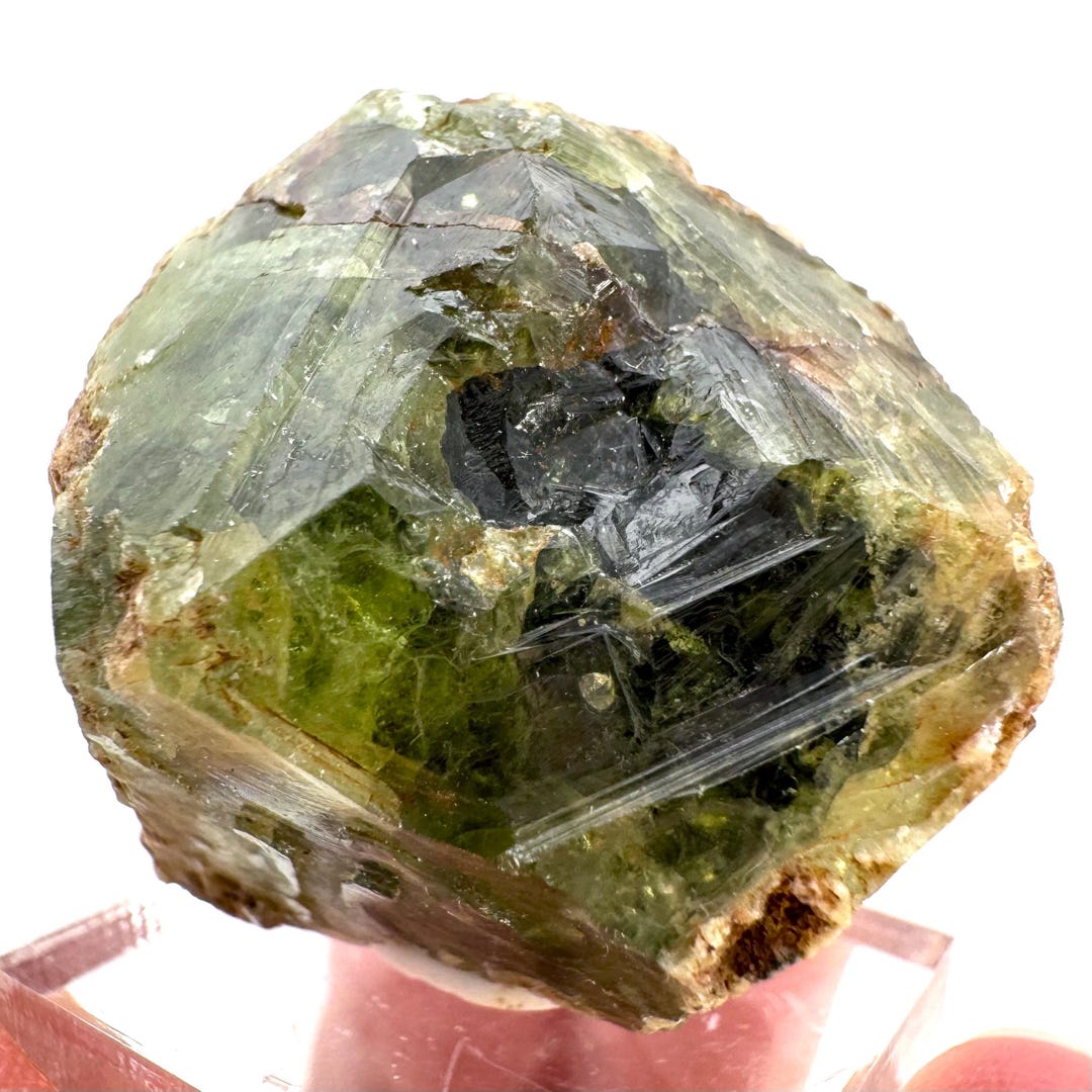 Andradite-grossular Garnet (mali) | Green Garnet, Raw Garnet Crystal ...