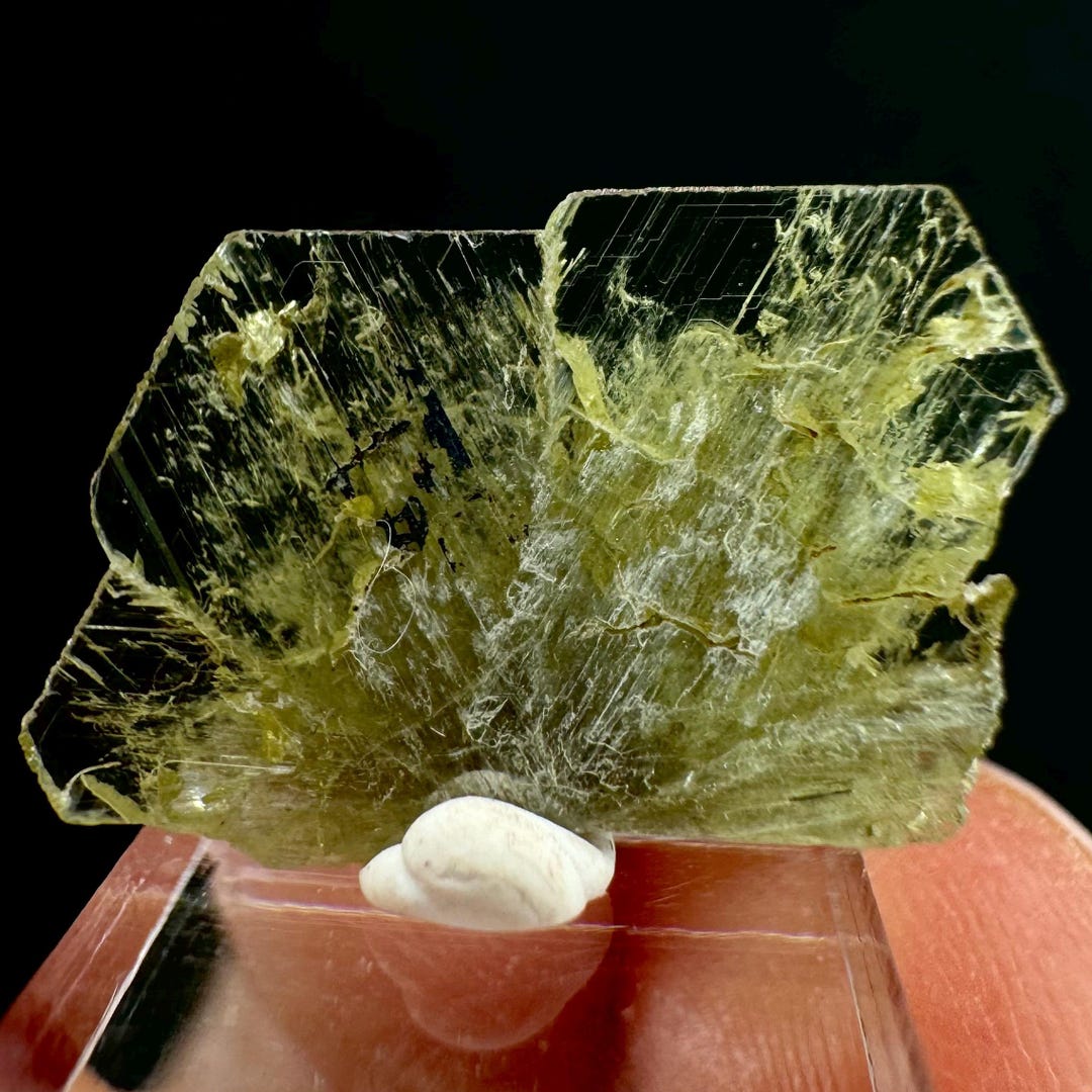 Chrysoberyl (madagascar) | Yellow Chrysoberyl Specimen, Raw Chrysoberyl ...