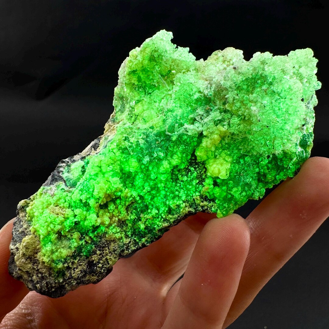 UV Reactive Hyalite Opal | Fluorescent Mineral Specimen From Namibia - Etsy