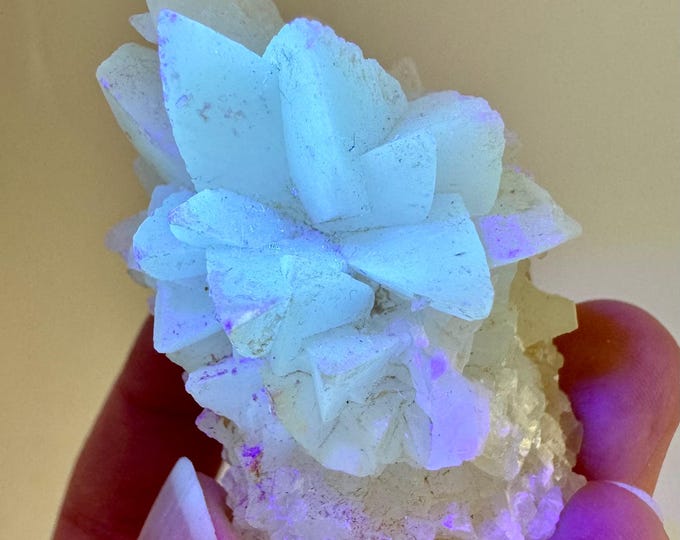 Fluorescent & Phosphorescent Calcite (indonesia) | Uv-reactive Calcite ...