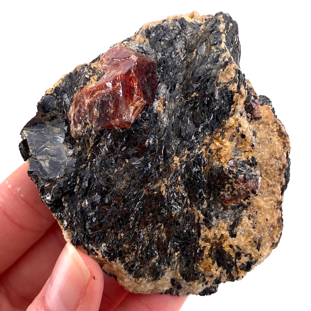 Red Zircon on Matrix (pakistan) | Natural Red Zircon, Raw Zircon ...