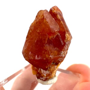 Rare! Scheelite (pakistan) | Natural Orange Scheelite, Raw Scheelite ...