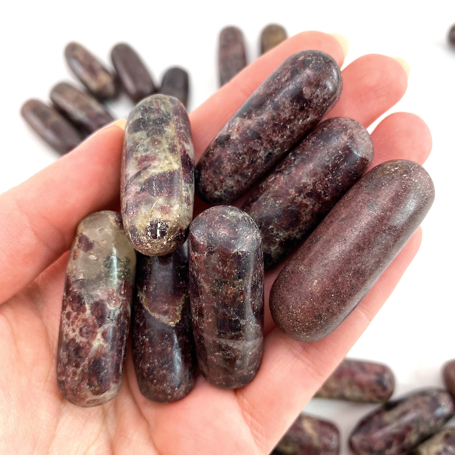 ONE Polished Garnet red garnet tumbled garnet garnet palm | Etsy