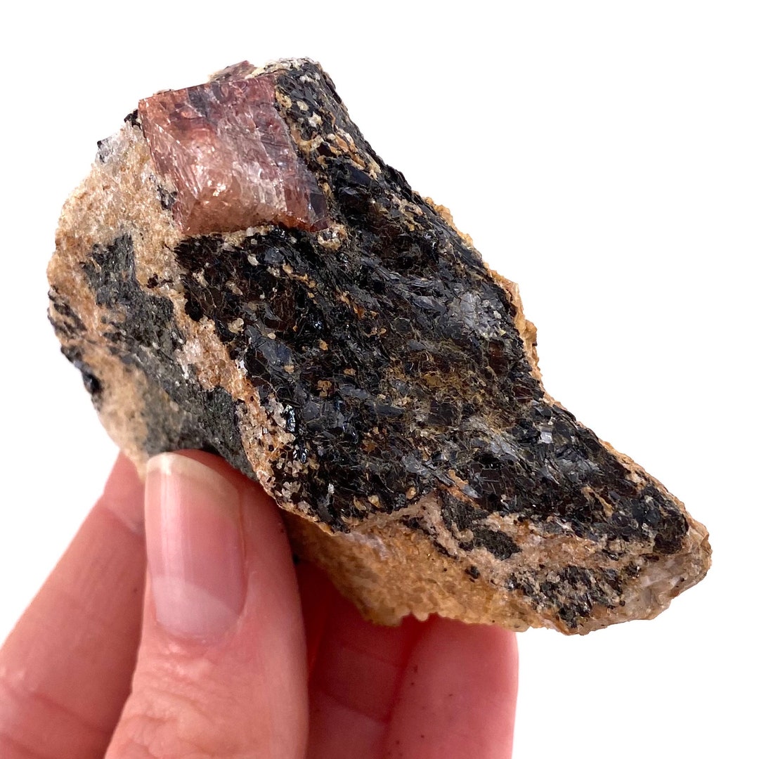 Red Zircon on Matrix (pakistan) | Natural Red Zircon, Raw Zircon ...