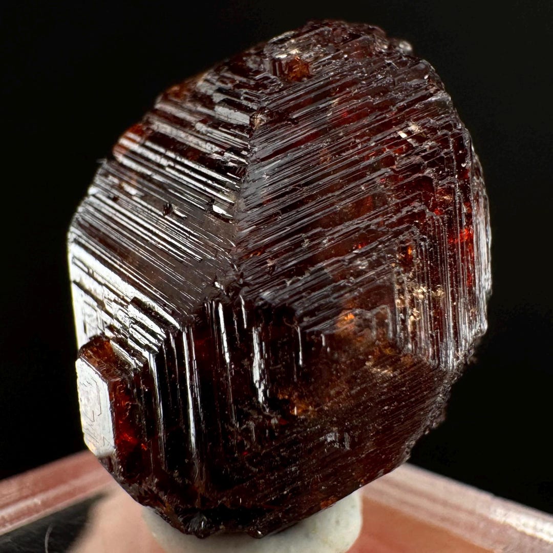 Etched Spessartine Garnet (pakistan) | Red Garnet, Raw Crystals, Rough ...