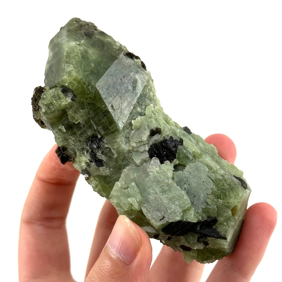 Diopside & Black Mica (afghanistan) | Chrome Diopside, Diopside ...