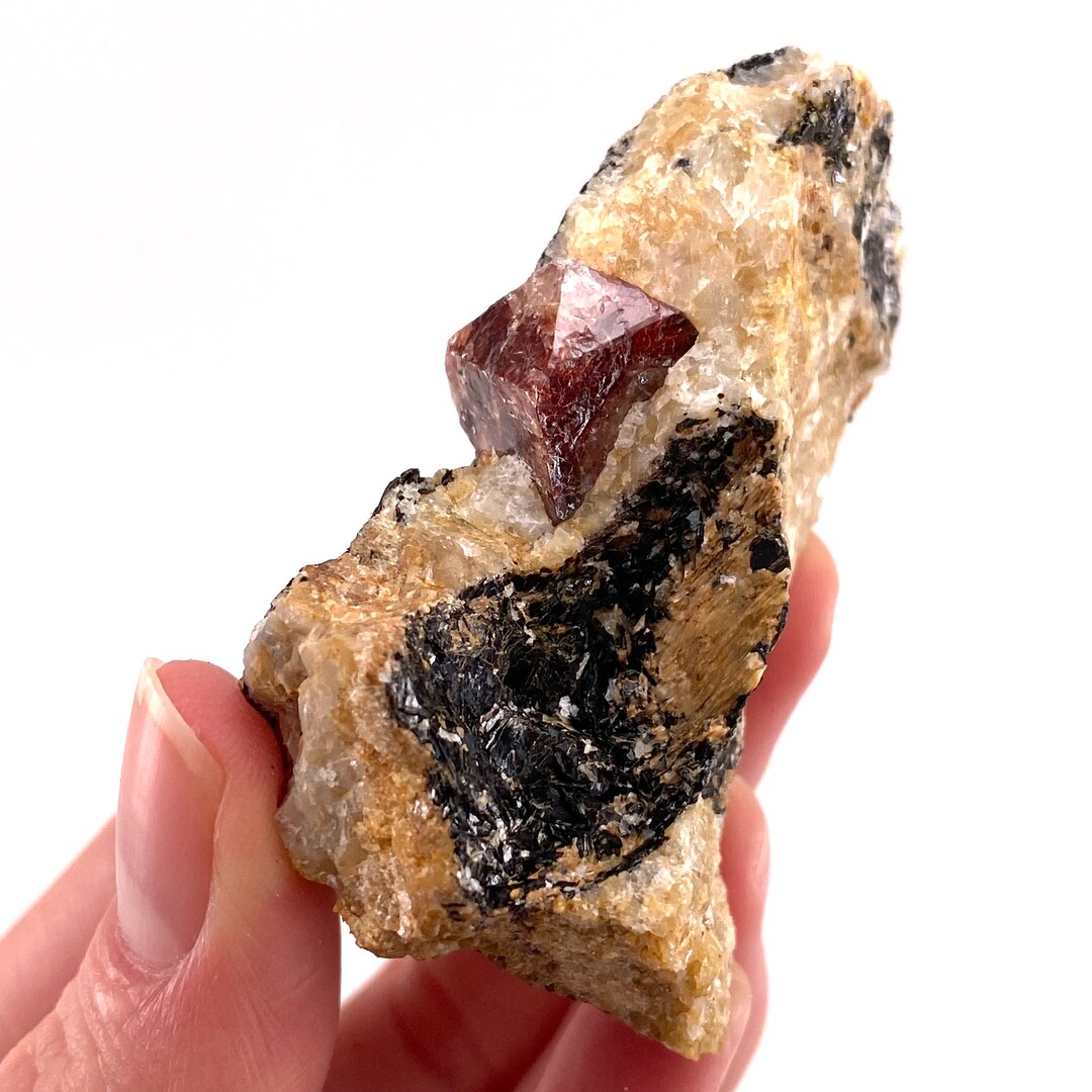 Red Zircon on Matrix (pakistan) | Natural Red Zircon, Raw Zircon ...