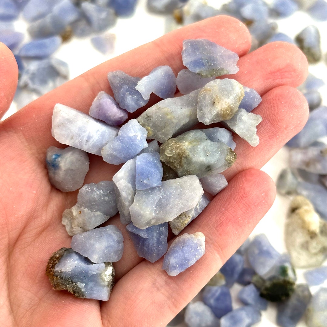 5 Grams of Blue Hackmanite Chips | Raw Hackmanite, Blue Hackmanite ...