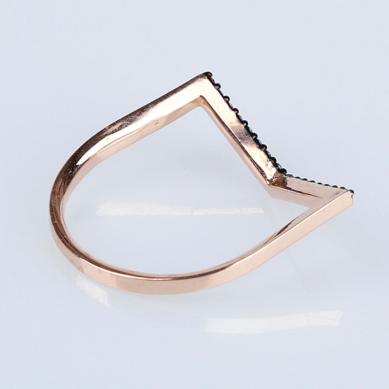 14K Gold V Chevron Diamond Ring14K Wedding BandEternity | Etsy