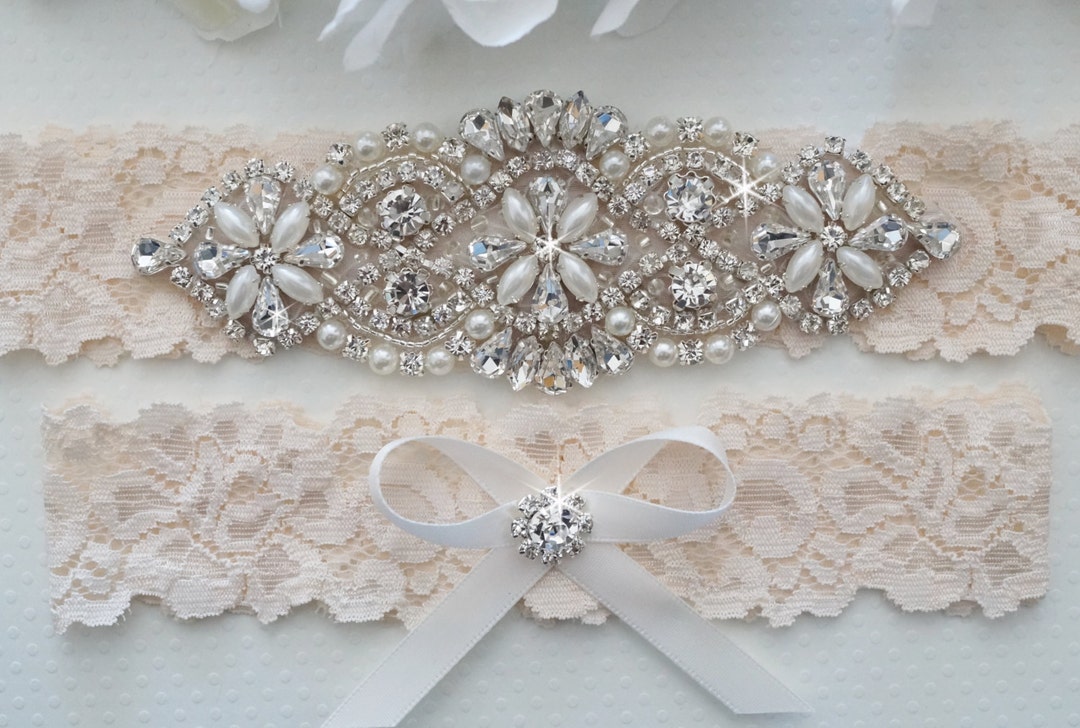 Wedding Garter Set, Bridal Garter Set, Vintage Lace Garter - Style L200 ...
