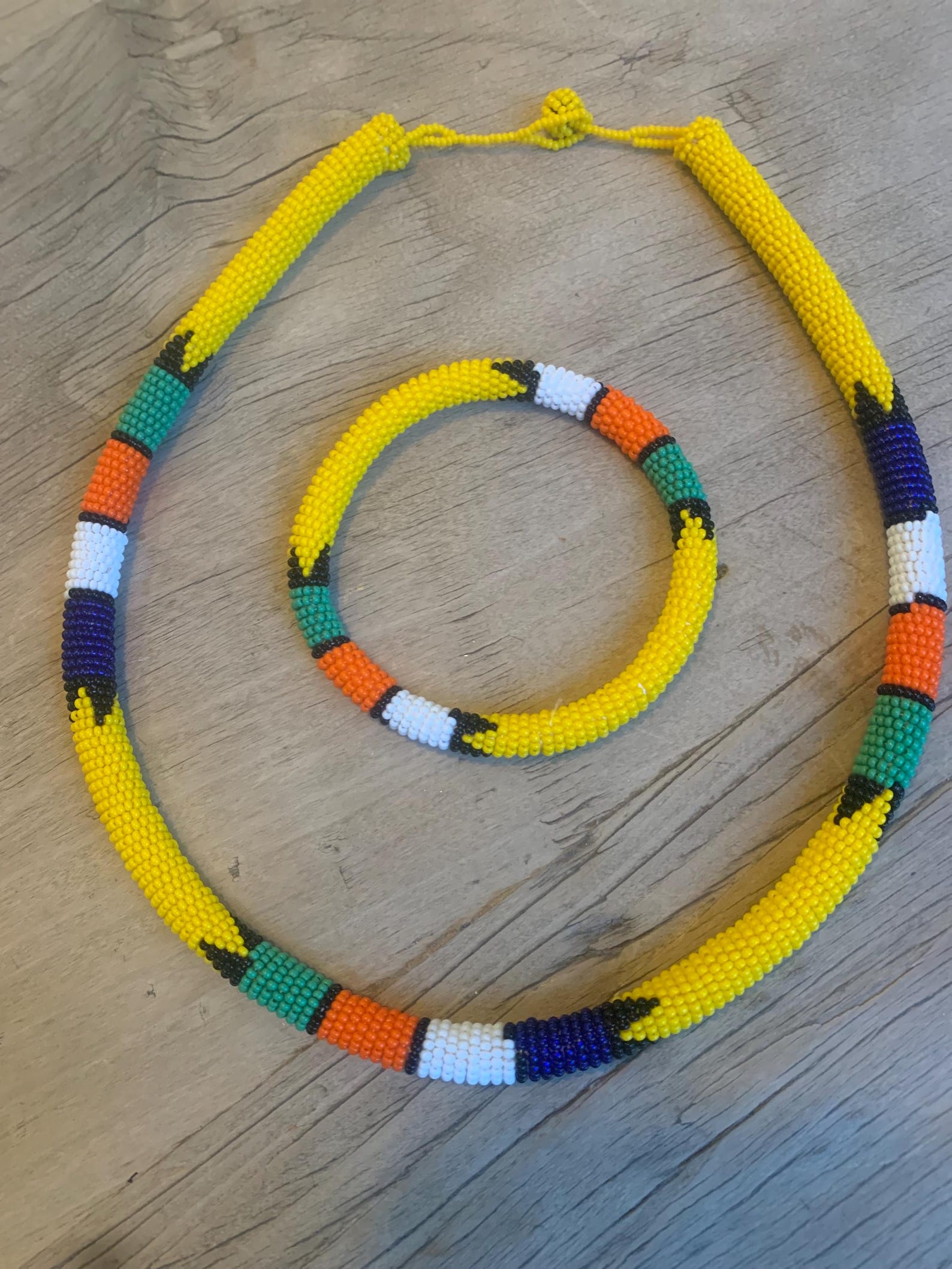 ISIKO - Zulu Traditional Beaded Set of Necklace and Bracelet - Etsy