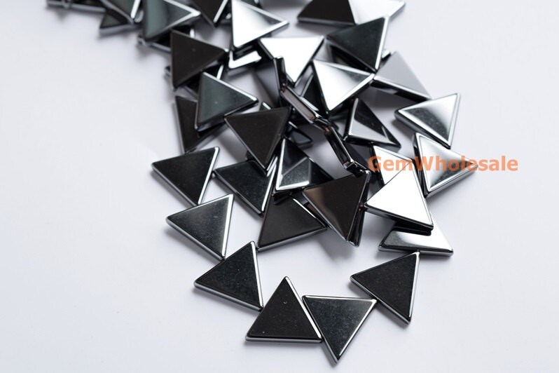 15.5“noir Black Hematite Triangle 16x18mm Beads, Black Metal Color ...