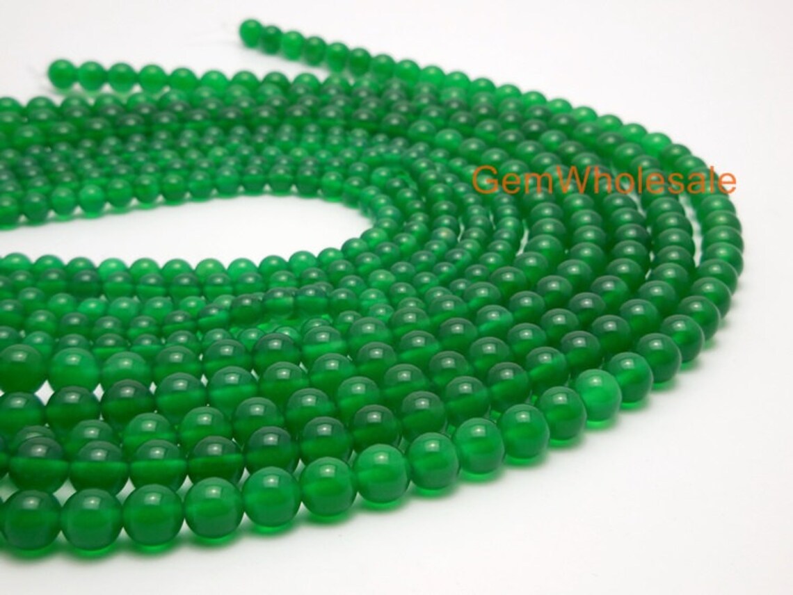 15.25 4mm/6mm Green agate round beads Green onyx round | Etsy