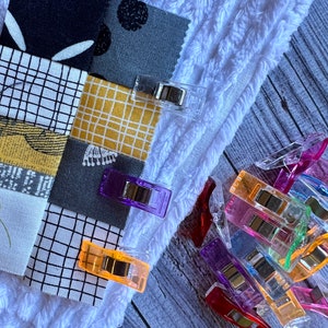 Mini Sewing Clips: Assorted Colors Fabric Quilting Craft Clips - 25 or ...