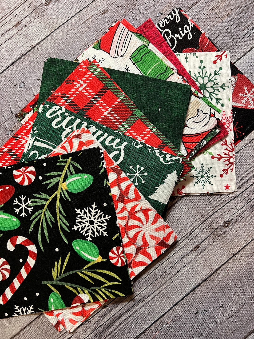 Christmas Fabric Charm Pack: 5" Cotton Precut Quilt Squares - Etsy