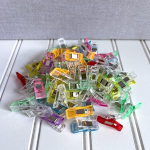 Mini Sewing Clips: Assorted Colors Fabric Quilting Craft Clips - 25 or ...