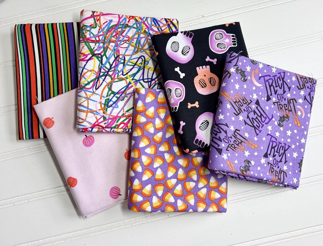 Ghostly Greetings Halloween Fat Quarter Bundle by Blank Quilting, 7 ...