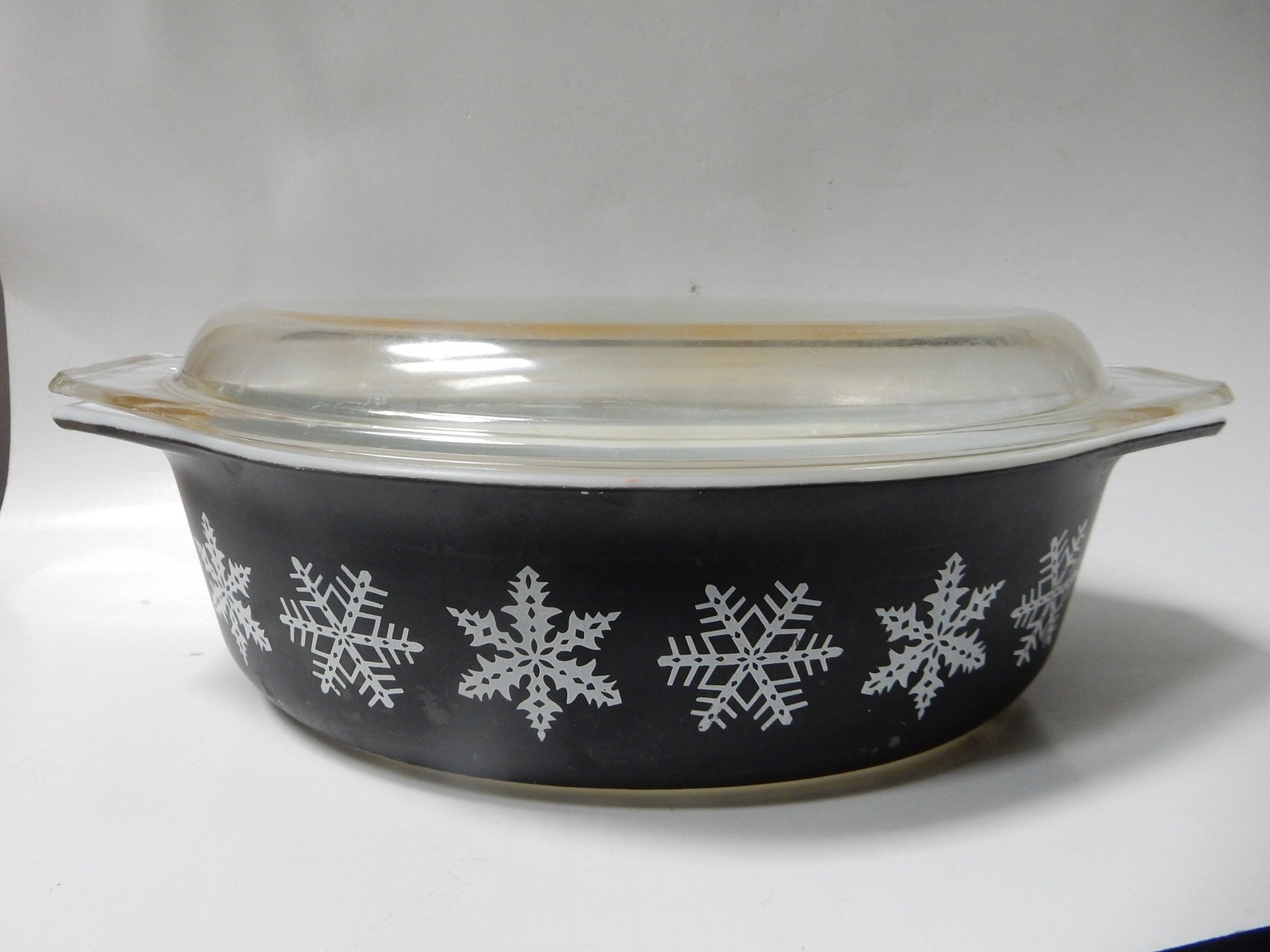 Black Matt Snowflake Pyrex Gaiety Casserole Dish 2 1/2 Qt - Etsy