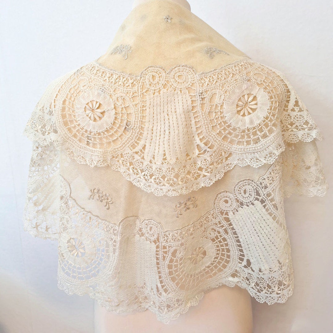 Antique Oval Needle Lace Edged Cloth for Small Table, Embroidered Net ...