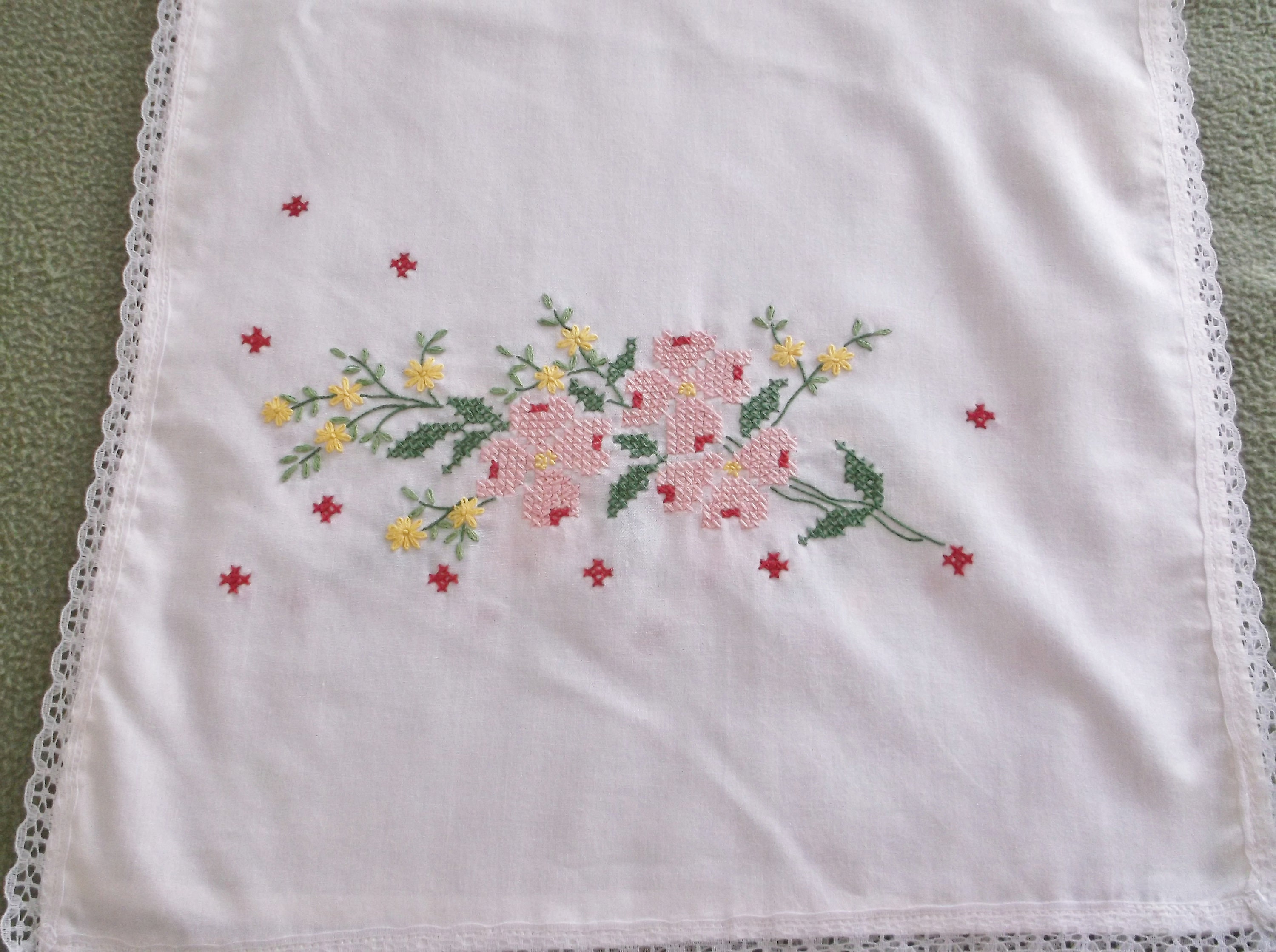 Hand Embroidered Dresser Scarf - Etsy