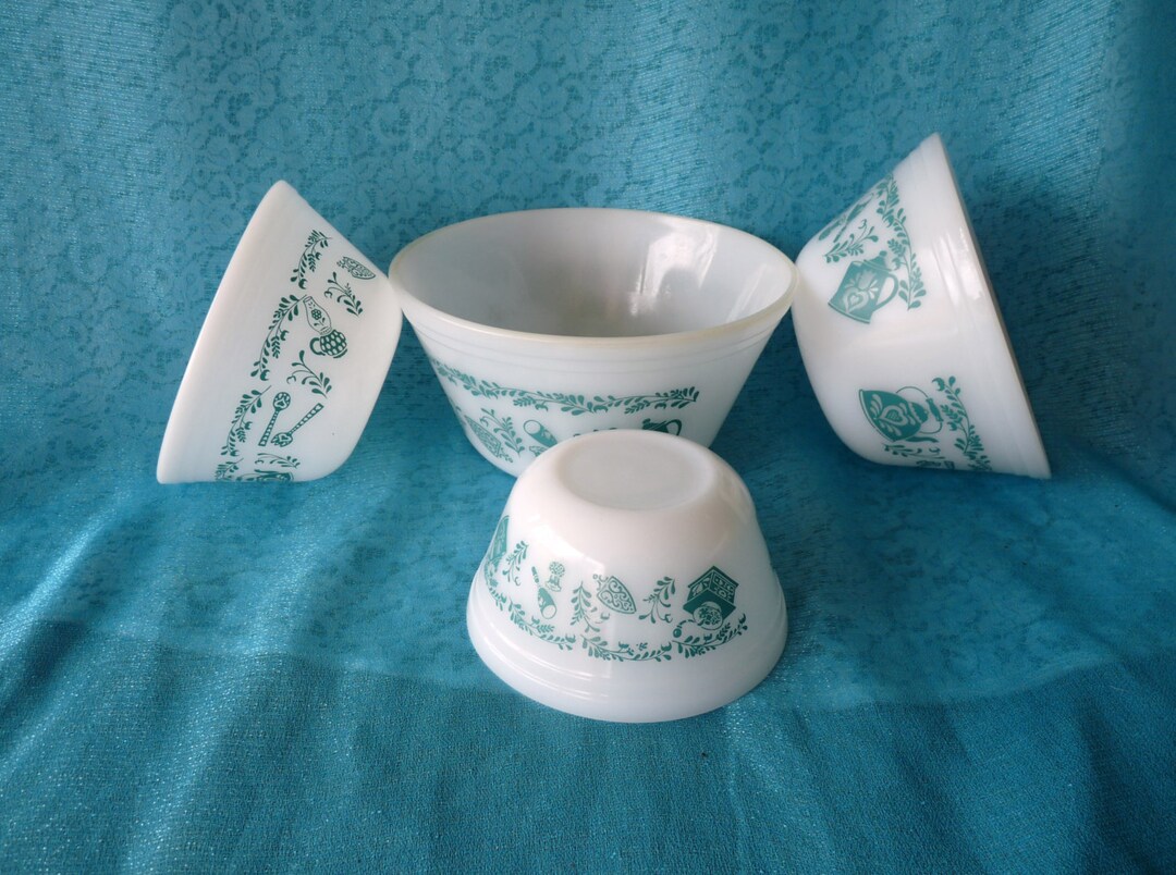 Federal Milk Glass - 1960s - Teal Scandinavian Pattern Set of 4 Splash ...