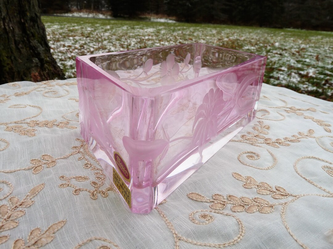 MOSER, Czech Republic Rosalin Pink Hand-engraved & Hand-cut Crystal ...