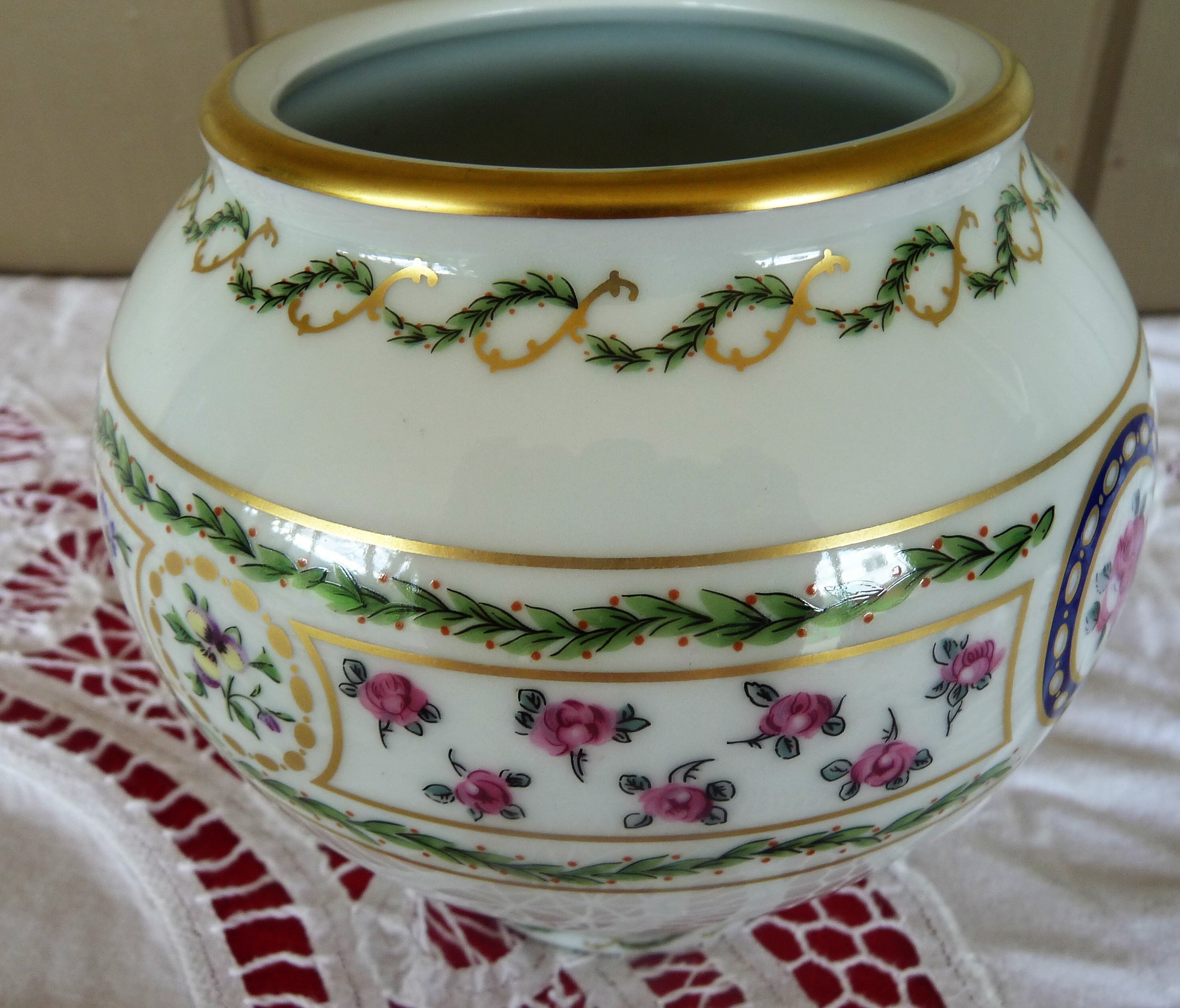 Haviland Limoges France - #1038 LOUVECIENNES Pattern FLOWER Haviland Limoges France - #1038 LOUVECIENNES Pattern FLOWER