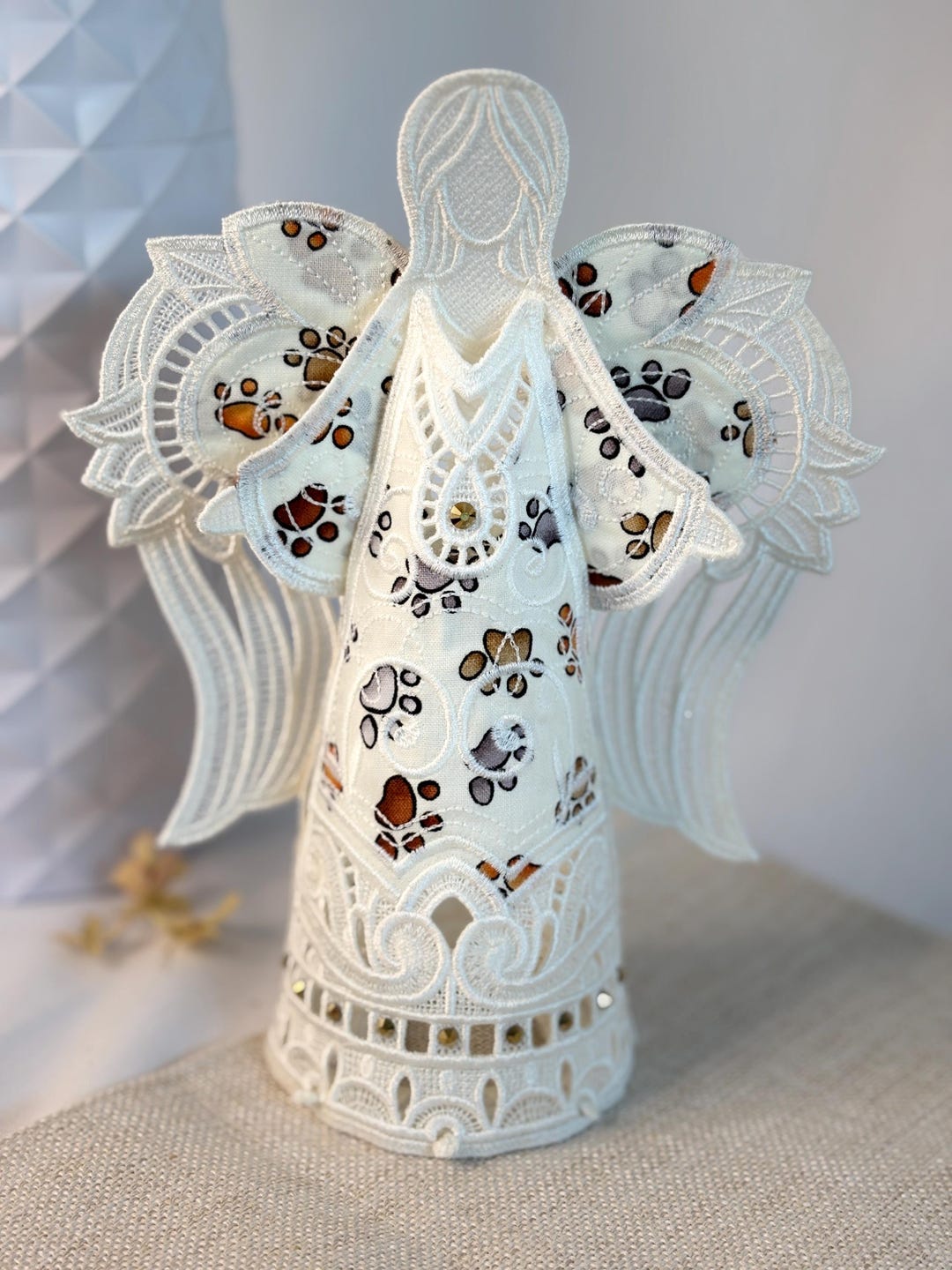 3D Angel of Pets. Embroidered Lace With Cute Embroidery Paw Prints ...