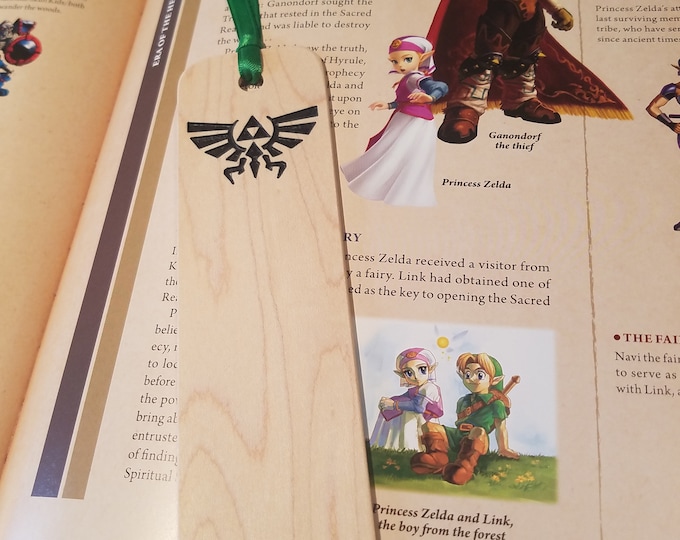 Hylian Crest Zelda Wooden Bookmark - Etsy