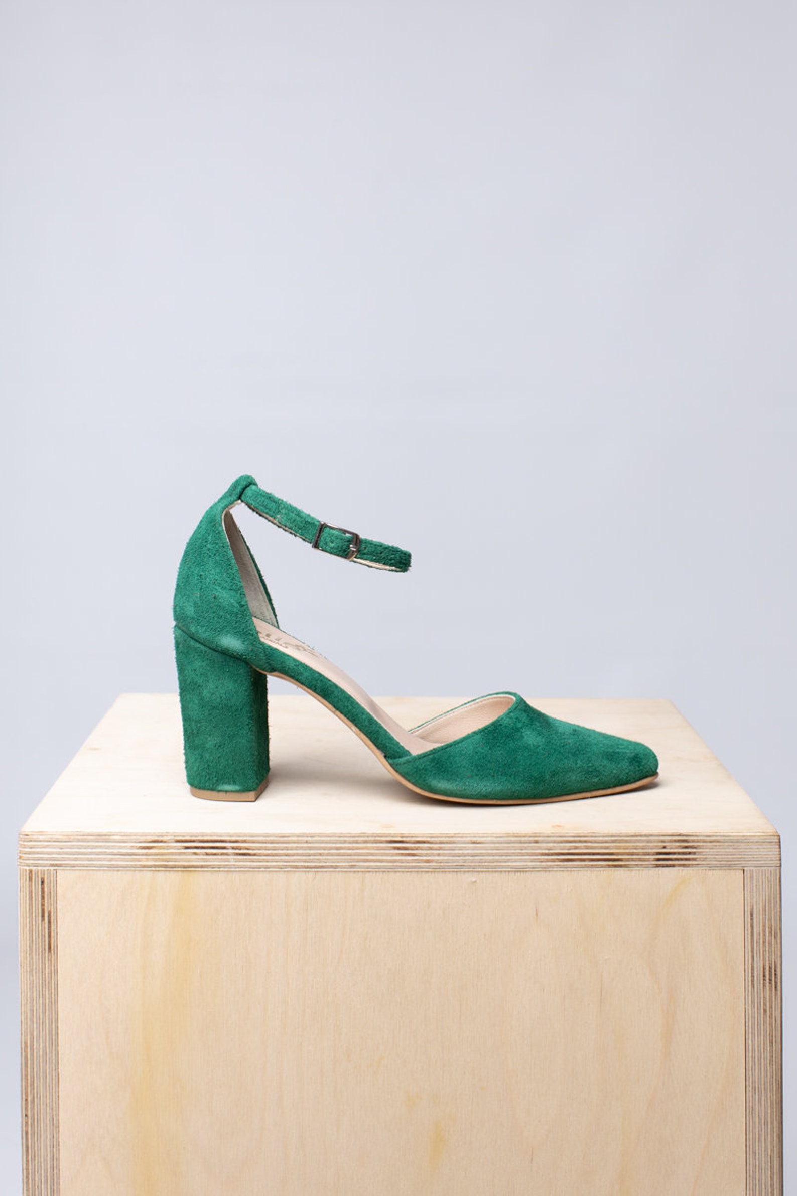 Woman Handmade Medium Block Heels in Green Suede, New Collection ...